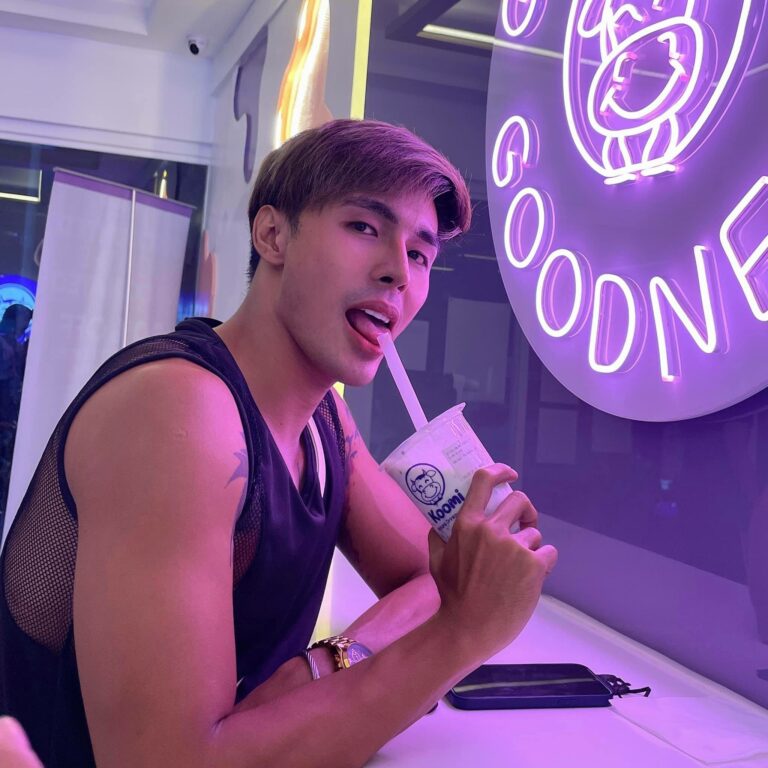 Mj Coloma นายแบบ หุ่นแซ่บ เป้าโต ยั่วเพศ