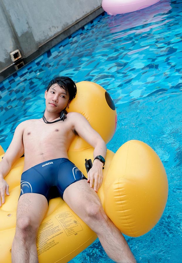 Anurak Khempila หนุ่มหล่อ หุ่นแซ่บ เป้าตุง อนาคอนด้าเรียกพี่