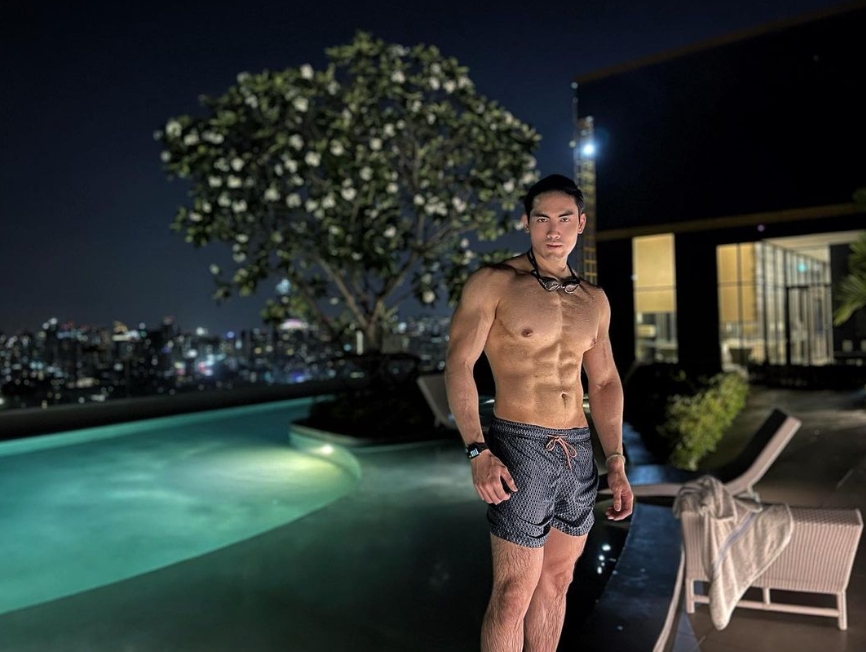 เบญ Benya Tongtoe นายแบบ หน้าหล่อ ลีลาดี เห็นหุ่นแล้ว อยากสัมผัส