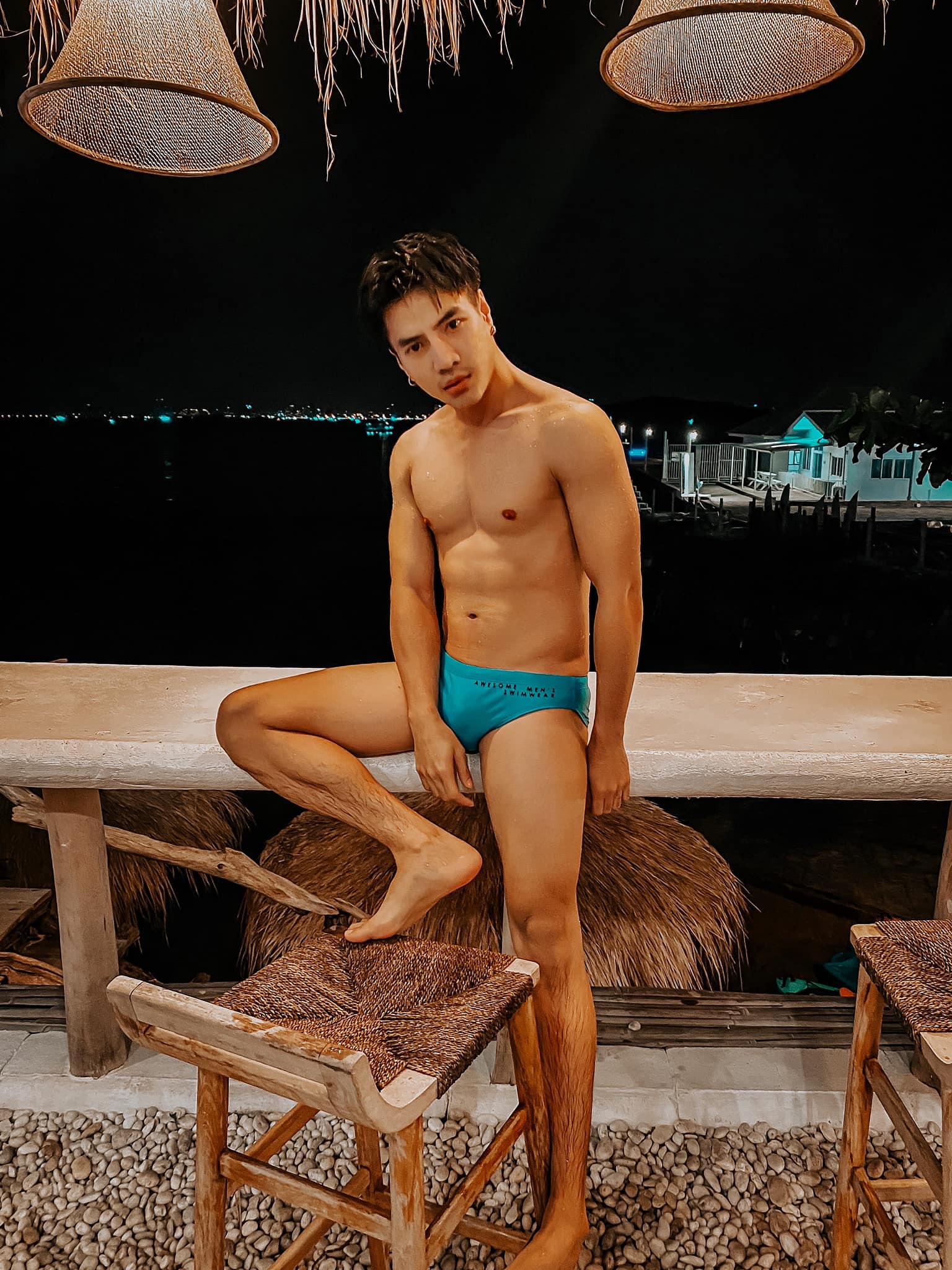 หนุ่มบิว พศิษฐ์ หนุ่มหล่องานดี ดีกรีดาวติ๊กตอก พร้อมหุ่นสุดฟิต